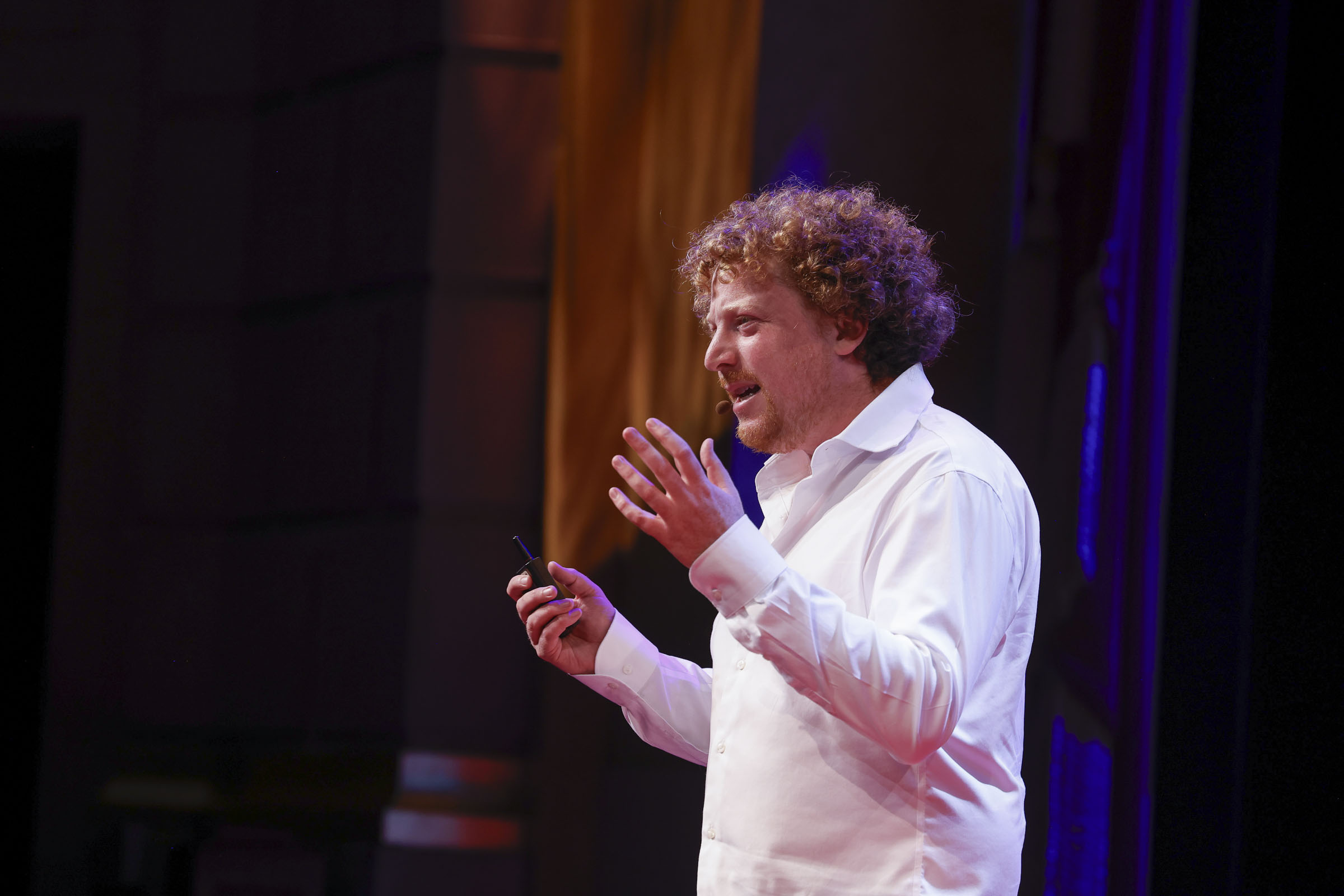 Edward Saatchi | TEDAI San Francisco